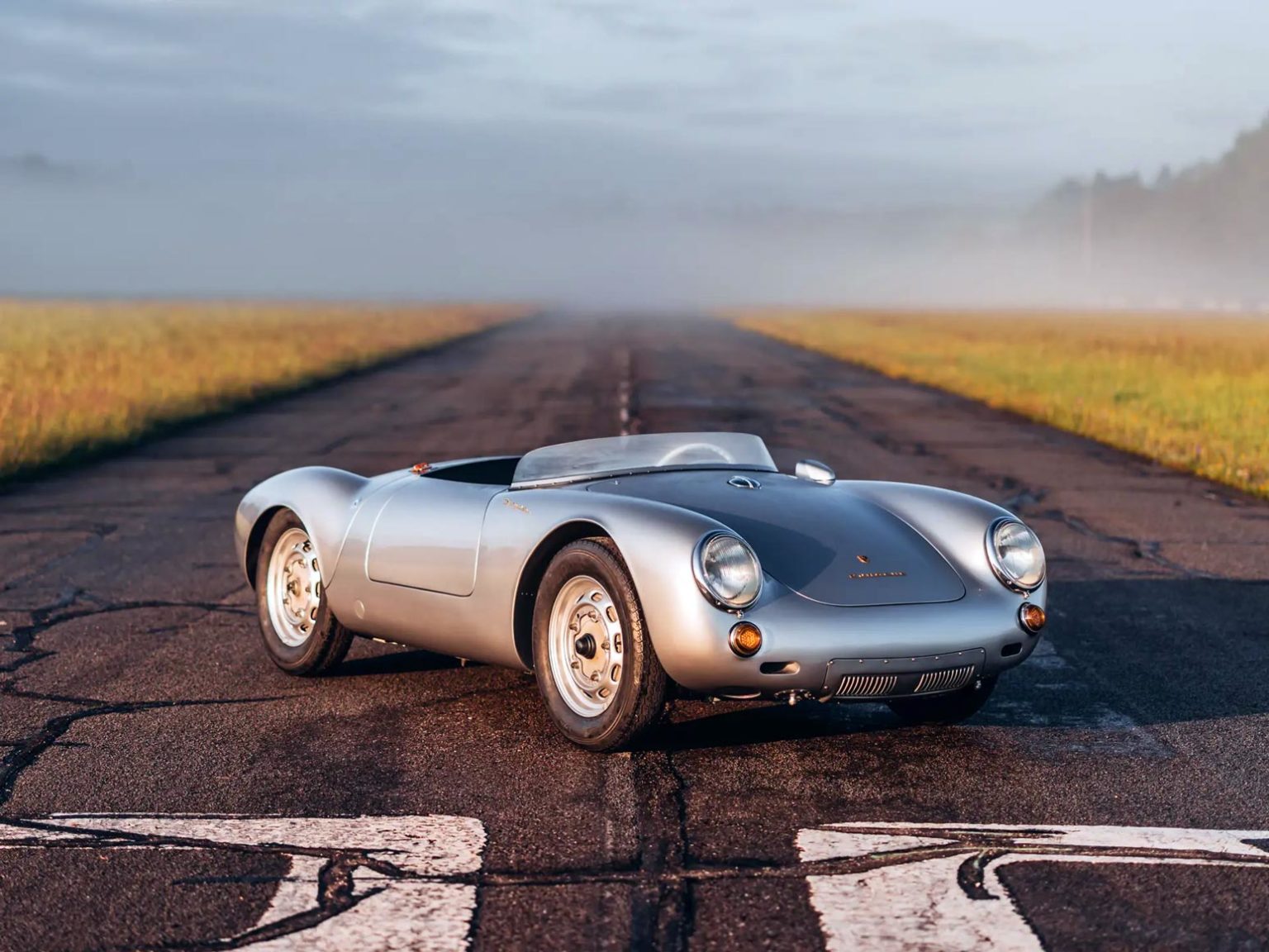 RM Sotheby’s versteigert 1965 Porsche 550 Spyder am Concours of ...